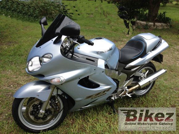 Kawasaki ZZR 1200 gallery